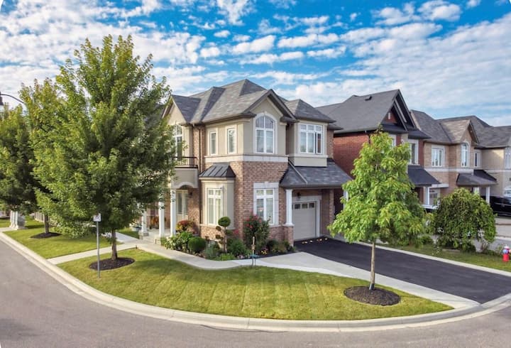 Luxury Stay: 3 Beds 3 Rooms Absolute Privacy - Caledon