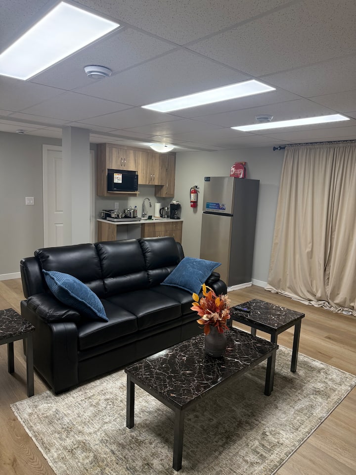 Comfy 2 Bedroom Basement Suite - Winnipeg
