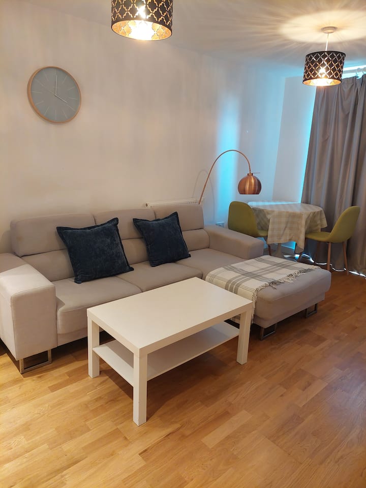 Beautiful 1 Bed Flat In Slough - Slough