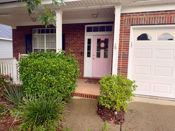 Cozy North Tally Bungalow - Tallahassee, FL