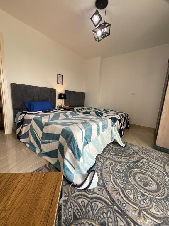 Habitación doble Madinaty B12 2 con amplia vista al jardín - Departamentos en renta en Second ...