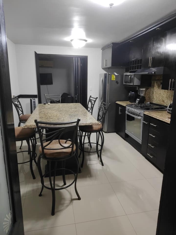 Departamento Planta Baja Amueblado - Guadalupe