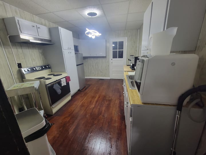 Apartment Near Upmc Canal Place And Many Stores - Cumberland, MD