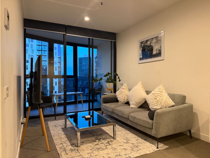 Prime Location In Southbank @ Shadow Play - Melbourne