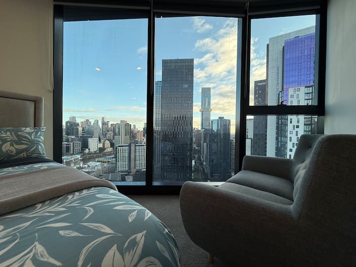 Luxury 2br Shadow Play •Views • Balcony • Pool/gym - 멜버른