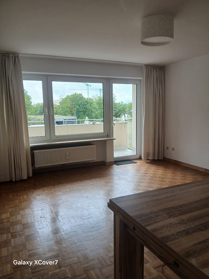 Simple Flat (3 Bedrooms) - 뮌헨