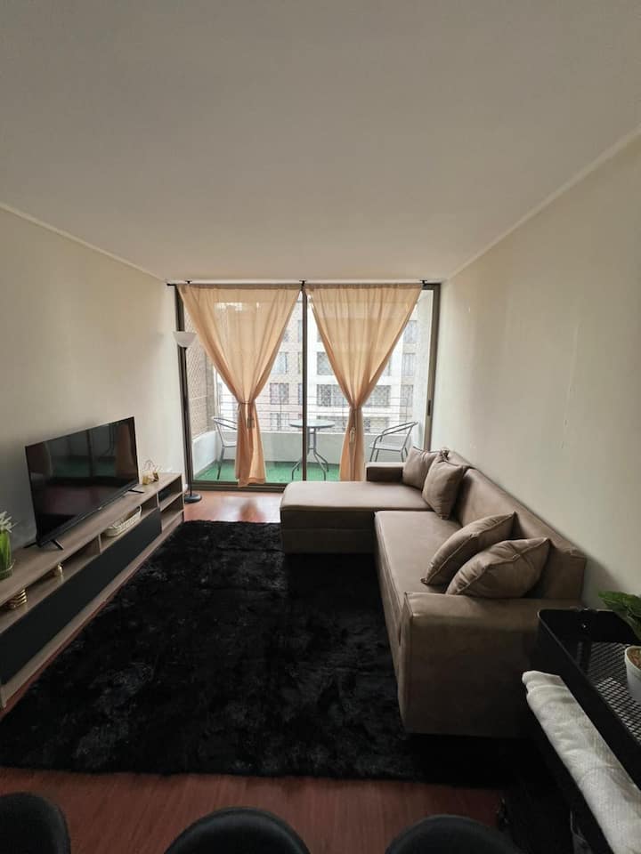 Depto 2d/2b A Pasos Del  Metro Y Movistar Arena - Santiago, Chile