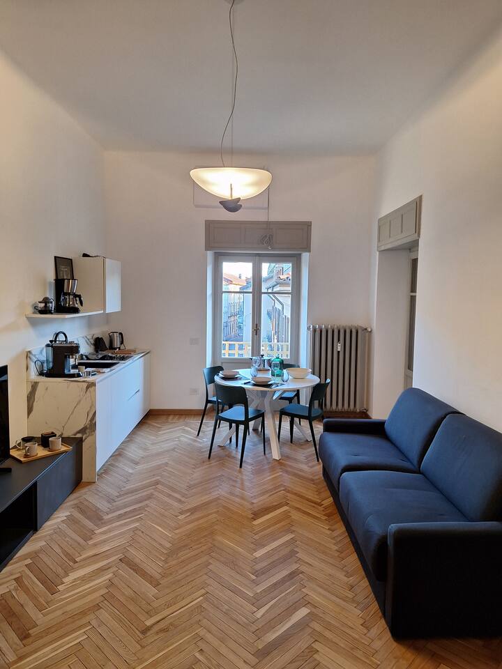 Palazzo Giuliani Chic Apartment - Verbania