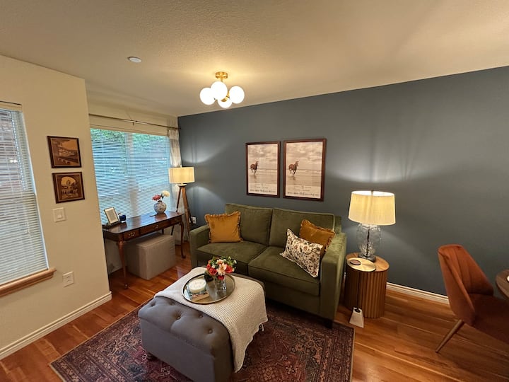 Stylish Boulder Escape - Boulder, CO