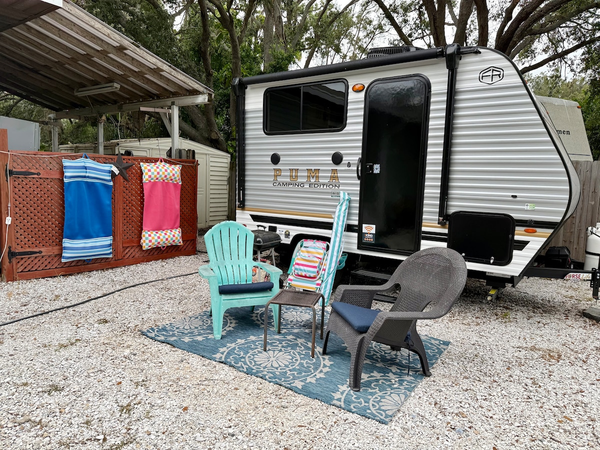 Autocaravane Puma mignonne 31+ jours de WI-FI GRATUIT - Roulottes ...