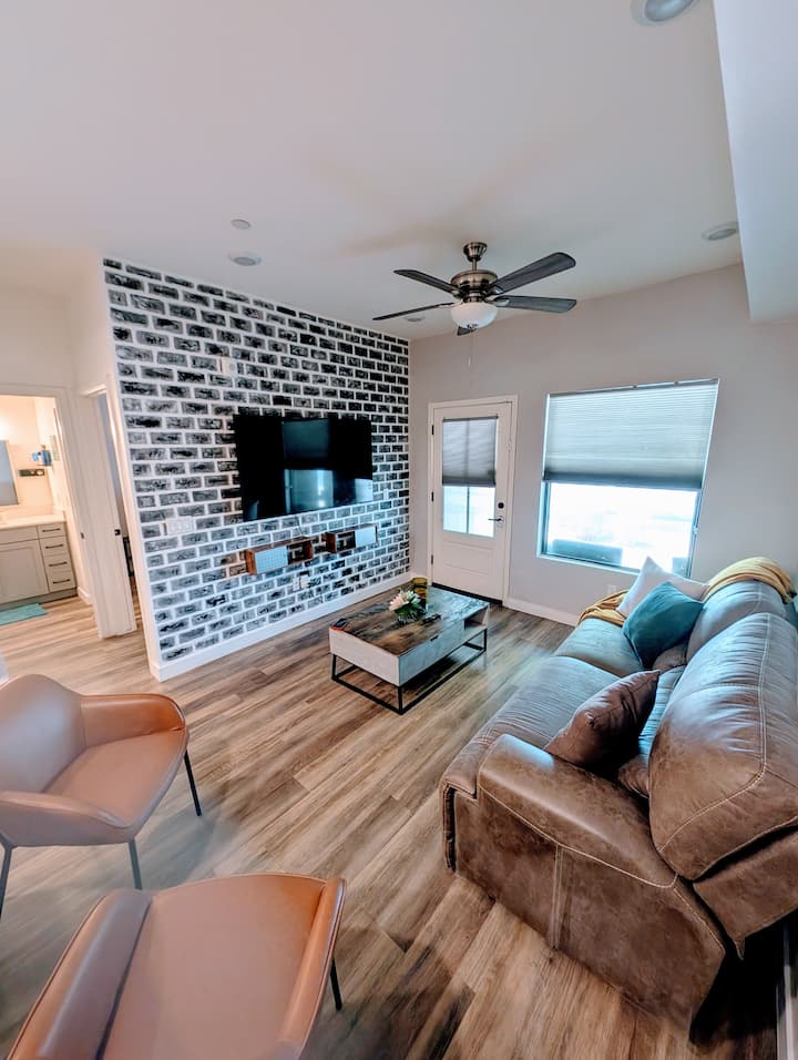 Modern Downtown Phx Condo - Phoenix, AZ