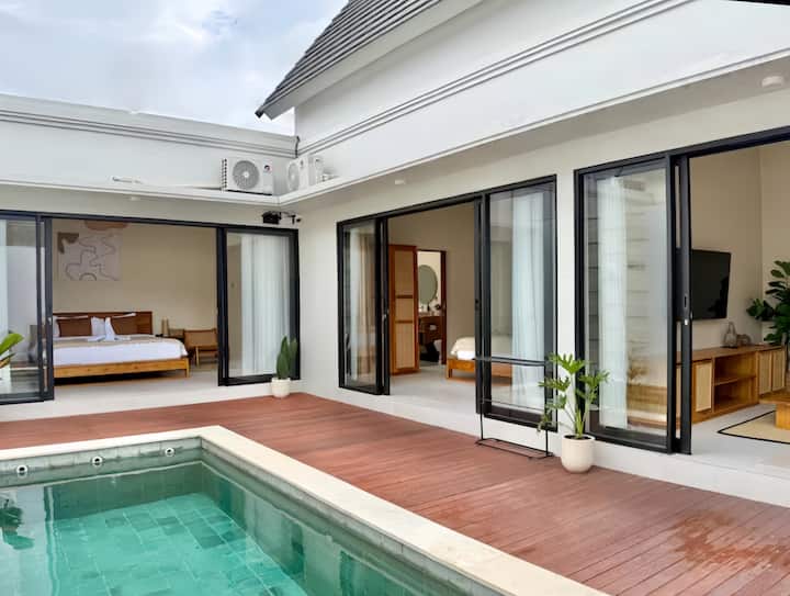 Blu Villa - New 2br Tropical Villa In Seminyak - Denpasar