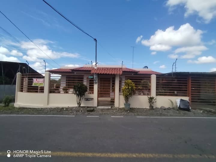 Casa Familiar En Fátima Puyo - Puyo