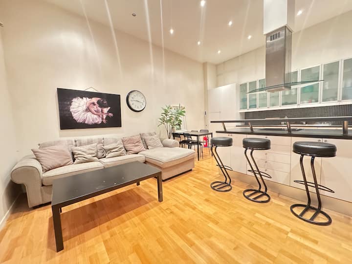 Live Like Local Tranquil  Urban Oasis * King Bed * - Oslo