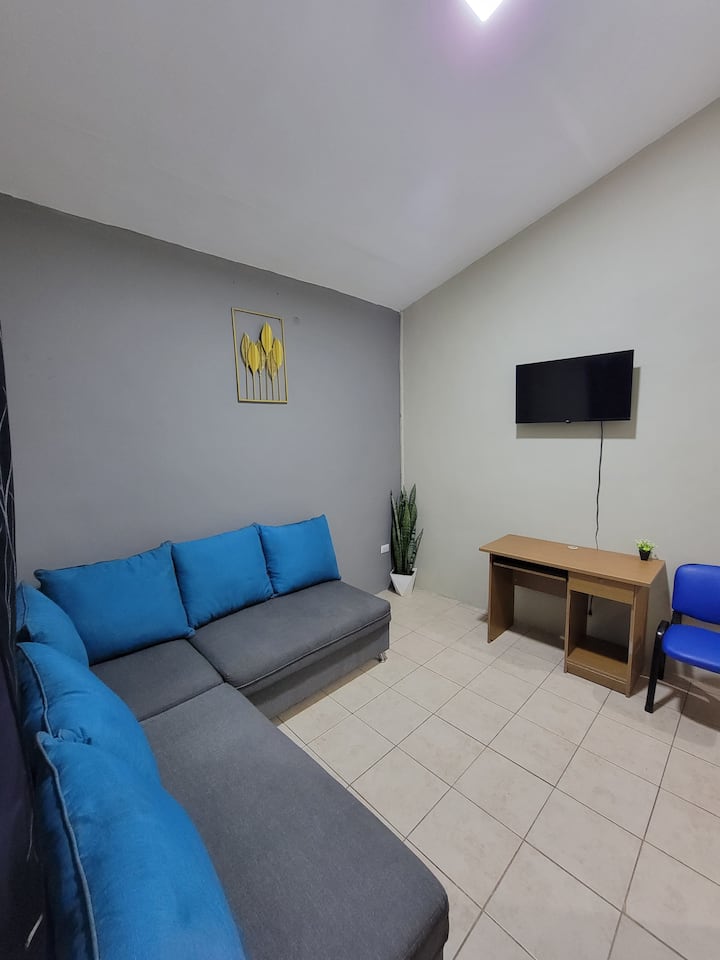 Safe & Family-friendly Home, Quick Beach Drive - Choloma