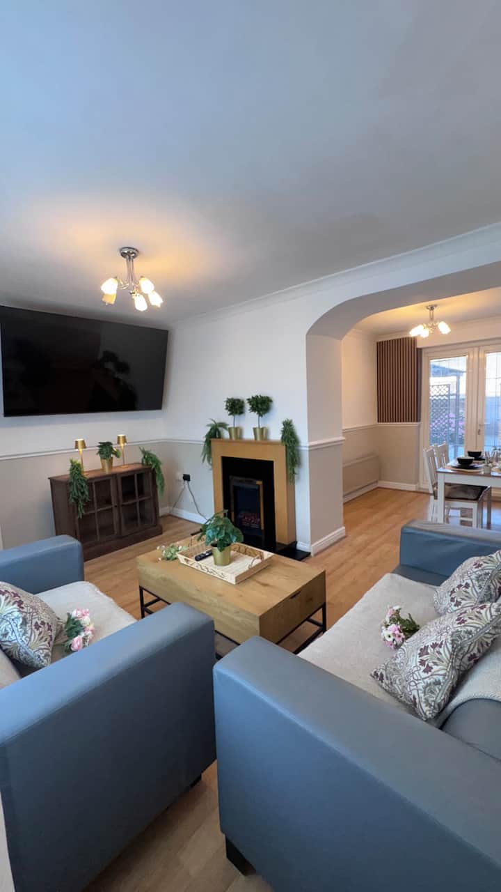 Home•near Citylink&traffordcentre&airport+parking - Manchester Airport (MAN)