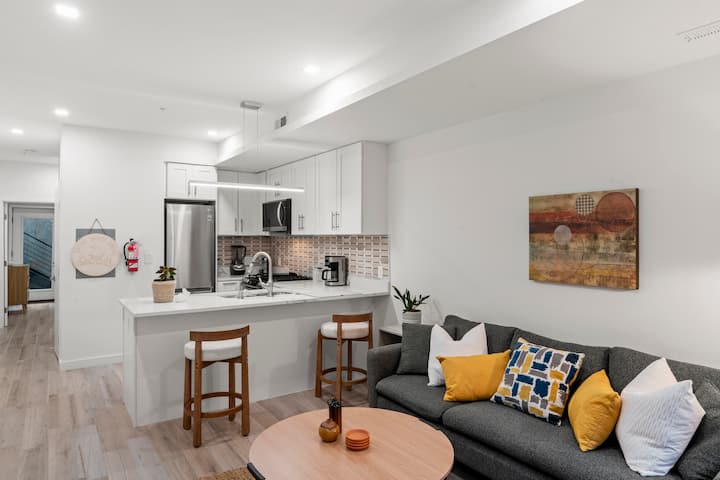 Bella Haus Apt #2 - Washington, D.C.