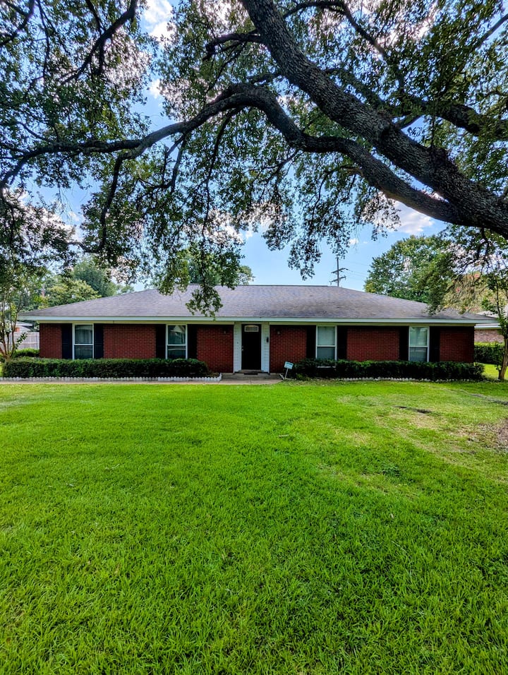 The Oak & Ember - Monroe, LA