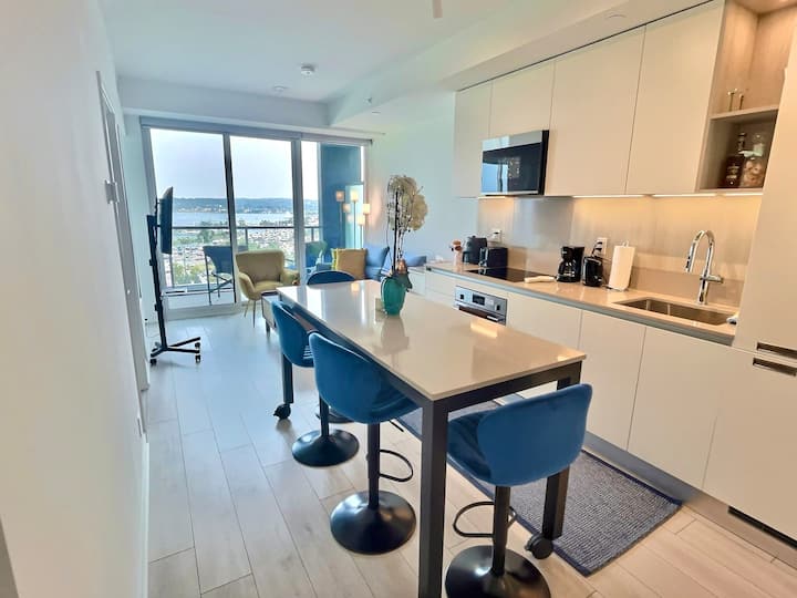 Lakeview 1br+den Condo Barrie - Barrie