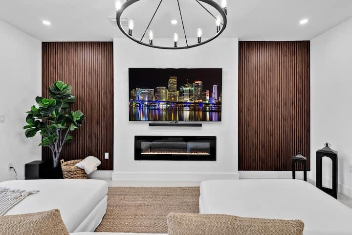 Villarose Estate - Cutler Bay, FL