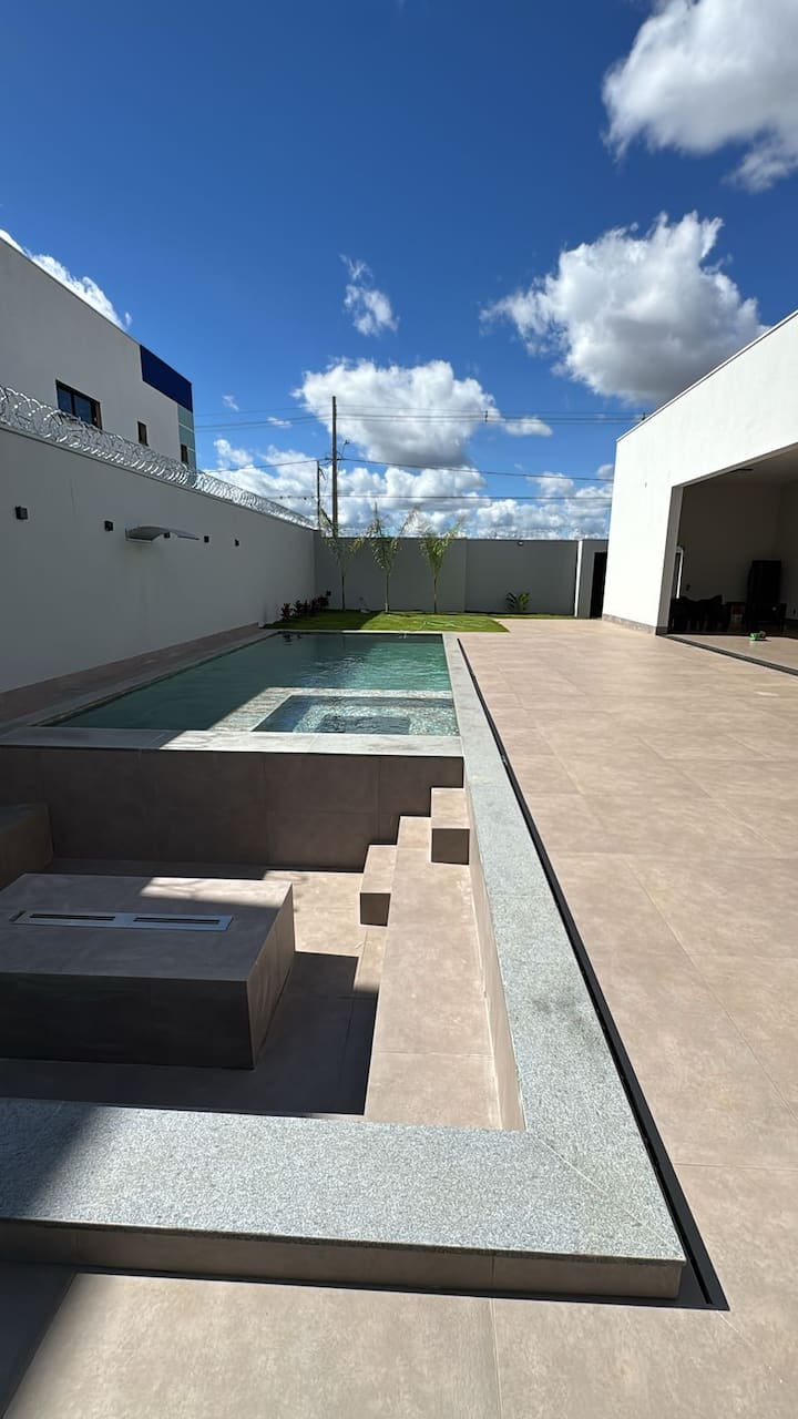 Espaço P/ Festas | Piscina, Lareira E Area Gourmet - Uberlândia