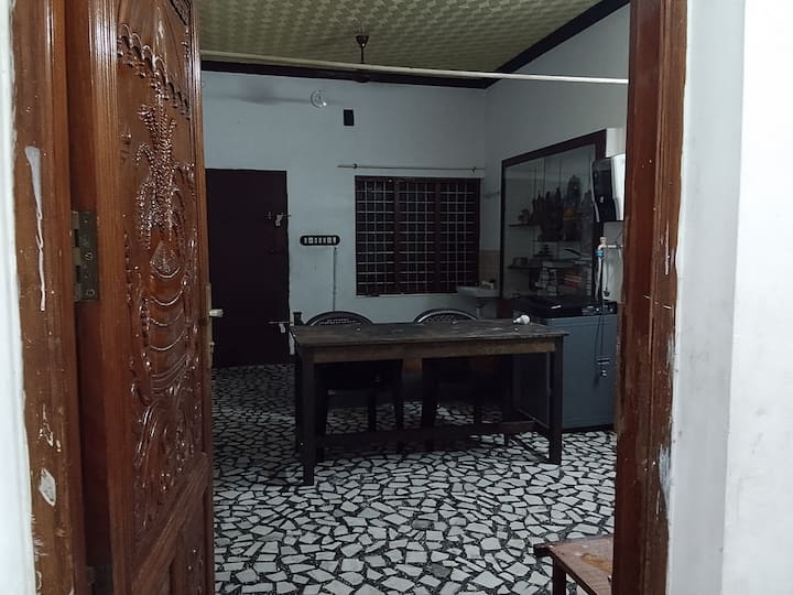 Near Arengali Manappuram - Chalakudy