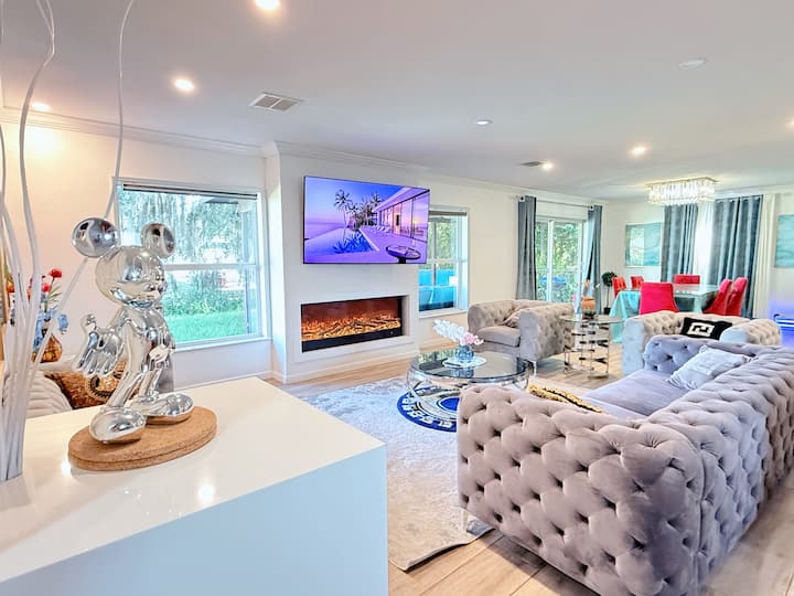 Universal Lakehouse Free Kayaks - Orlando