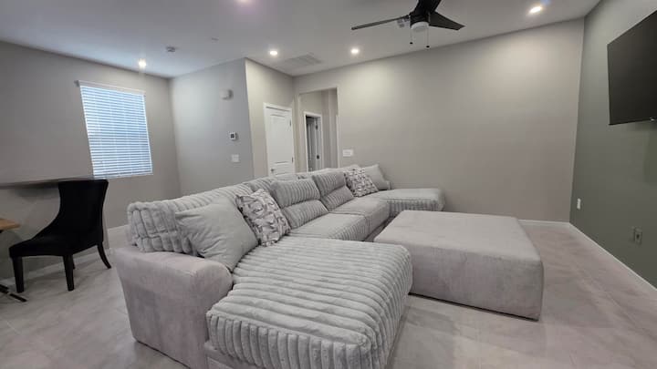 Chill & Central | 3br Home Close To Everything! - Las Vegas, NV