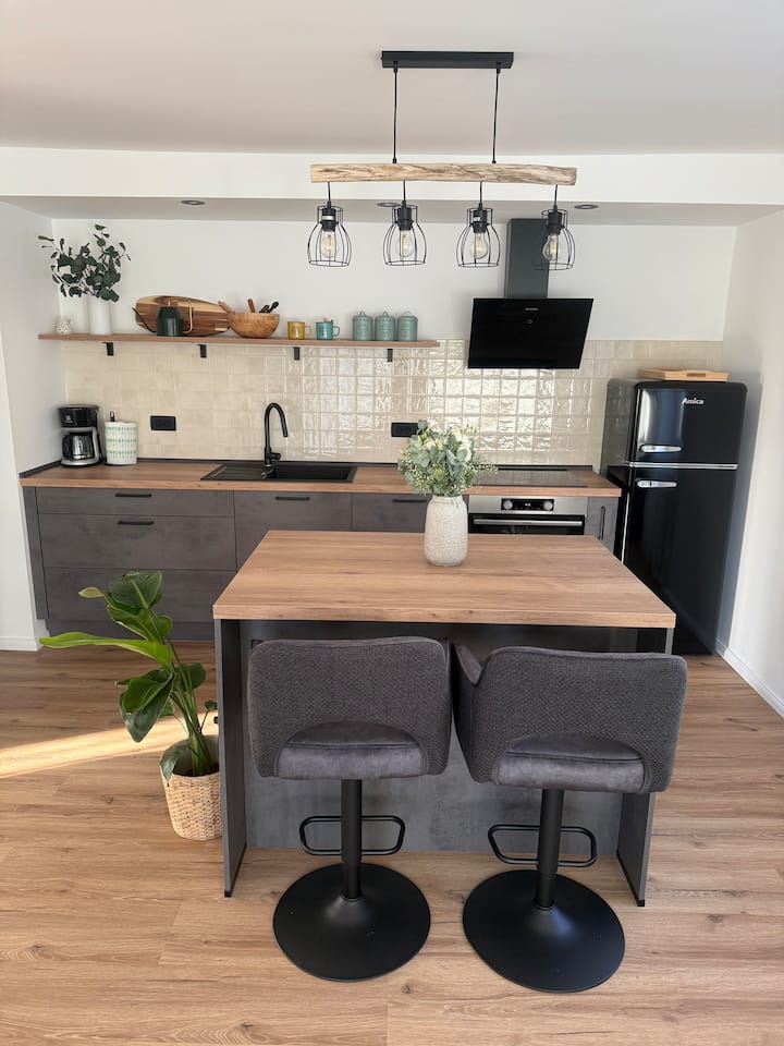 Nature Zen Apartment + Free Private Parking - Liubliana