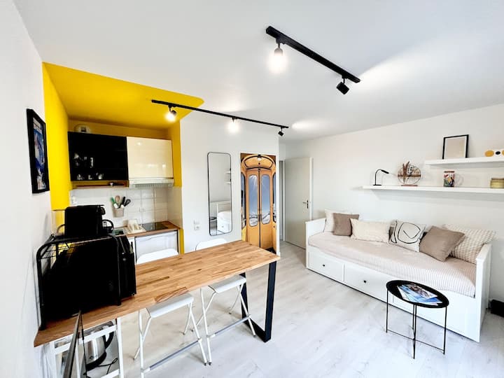 Studio “La Télécabine” & Parking • 5 Min Du Centre - 또농-레-방