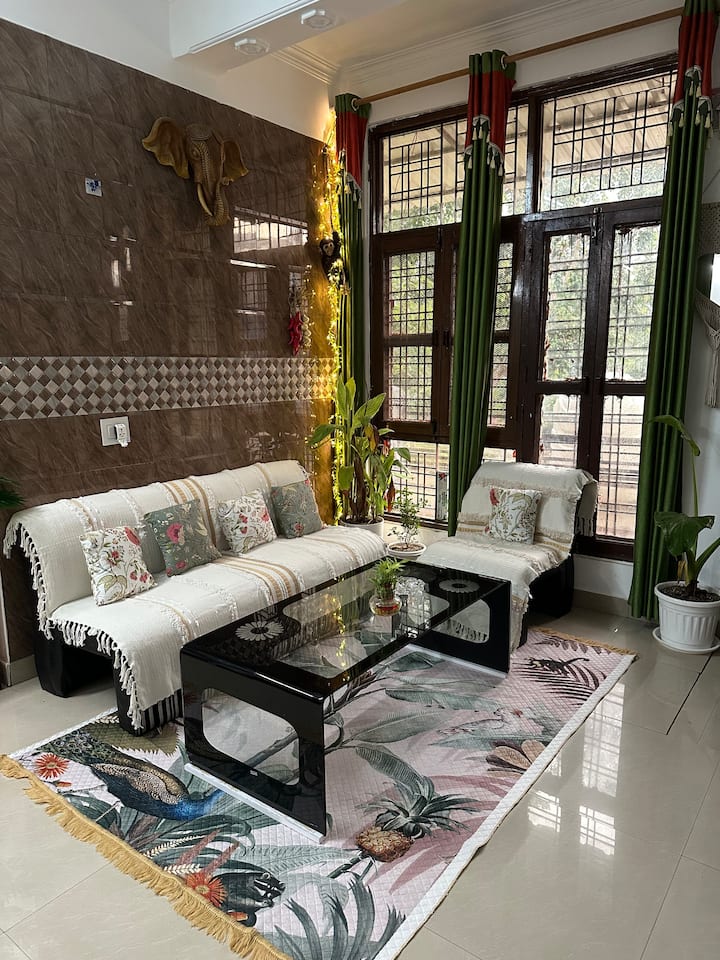 Aura Homes - A Boho Green Escape - Rishikesh