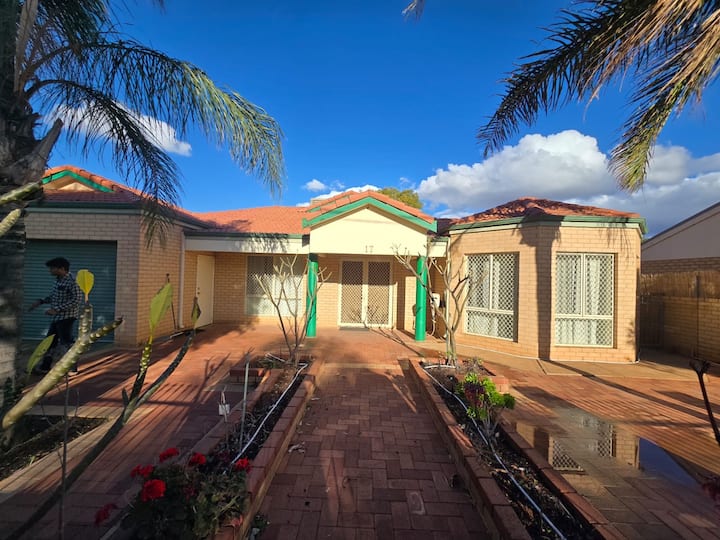 Central Spot - 5 Minute Walk To Town, Fast Food - Kalgoorlie - Boulder