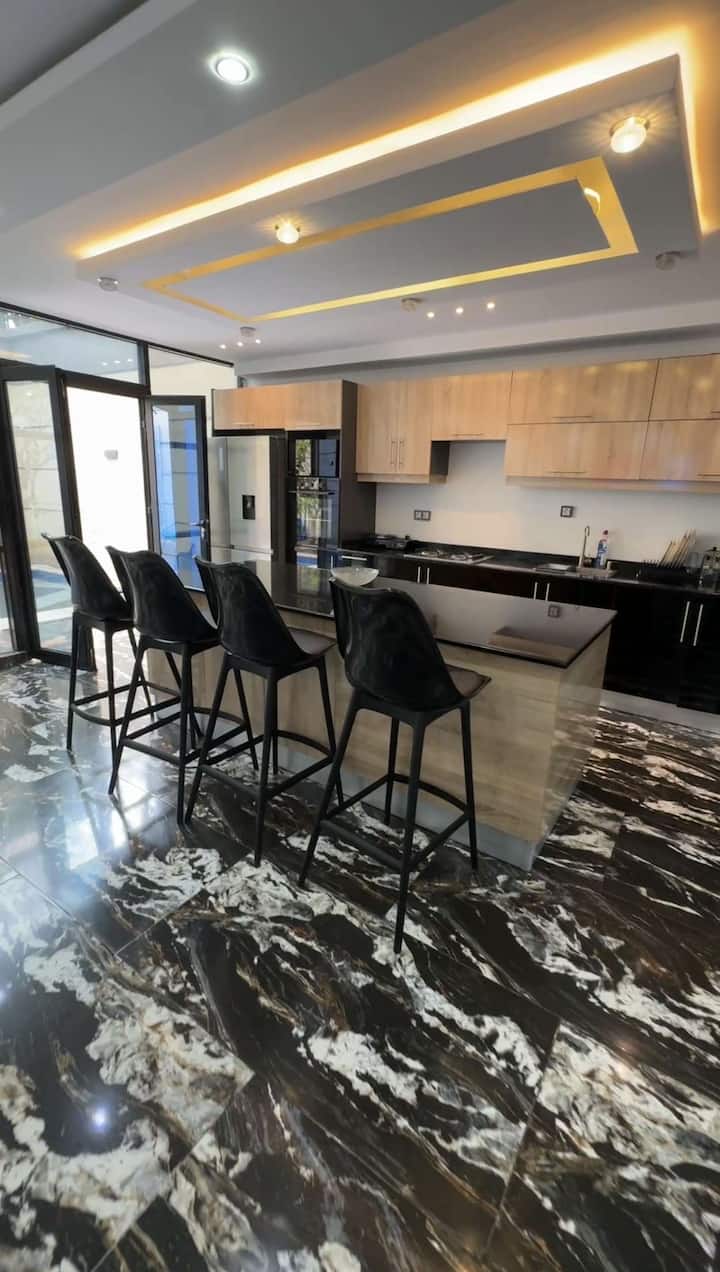 Séjour Prestige à Oran, Villa Avec Piscine -