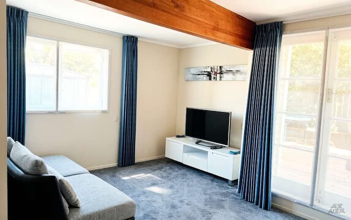Private Spacious 2b1b In Remuera - 奧克蘭