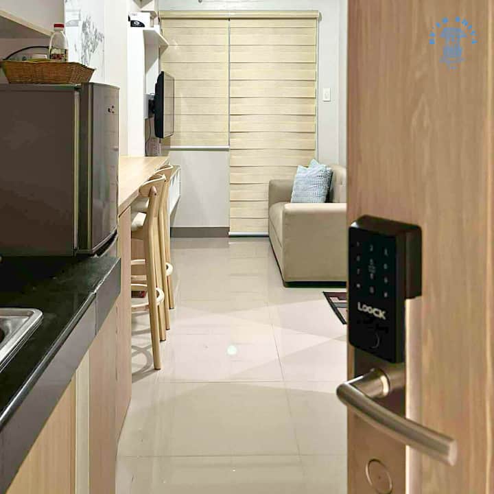 Be'er Shiva Staycation - Charm - Cainta