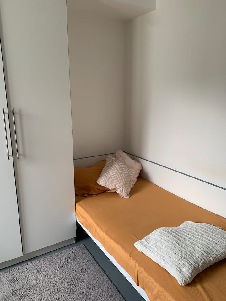 Room With Own Kitchen/bathroom - Ismaning