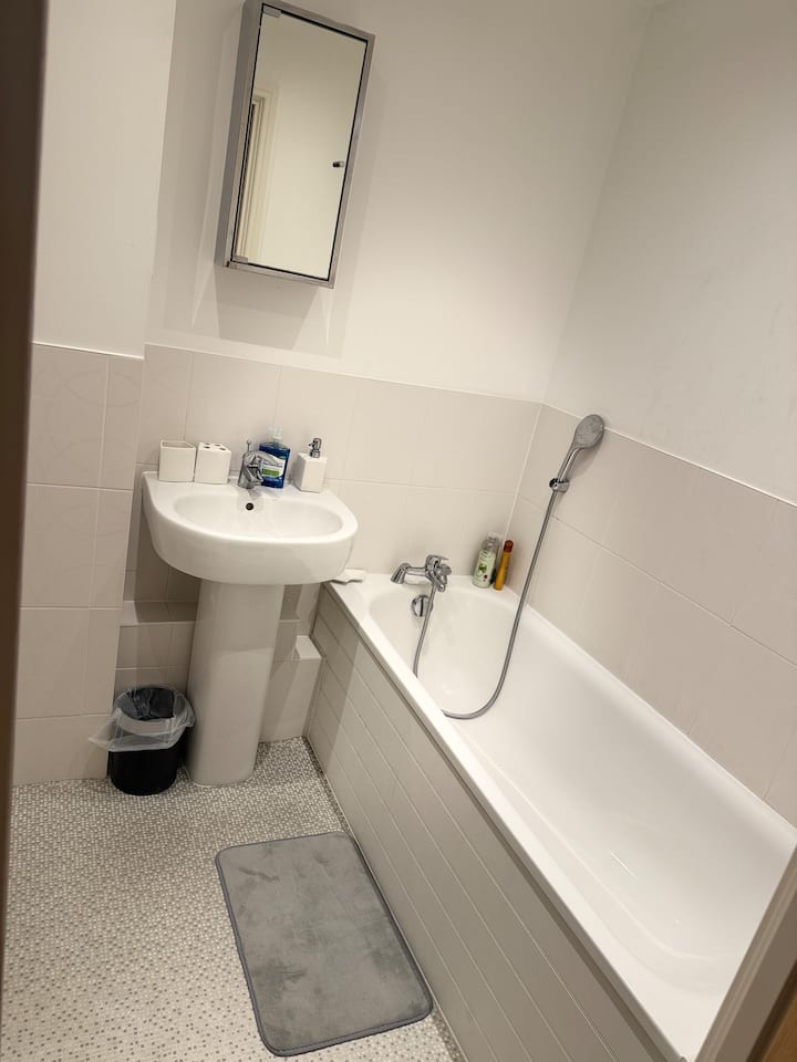 Room In A Home - Colchester