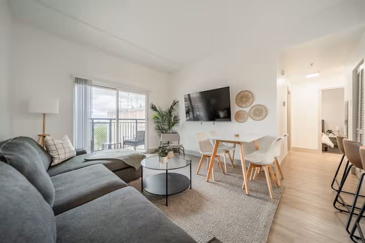 Uptown 4bedrooms – Walk To Sports & Hotspots - Charlotte