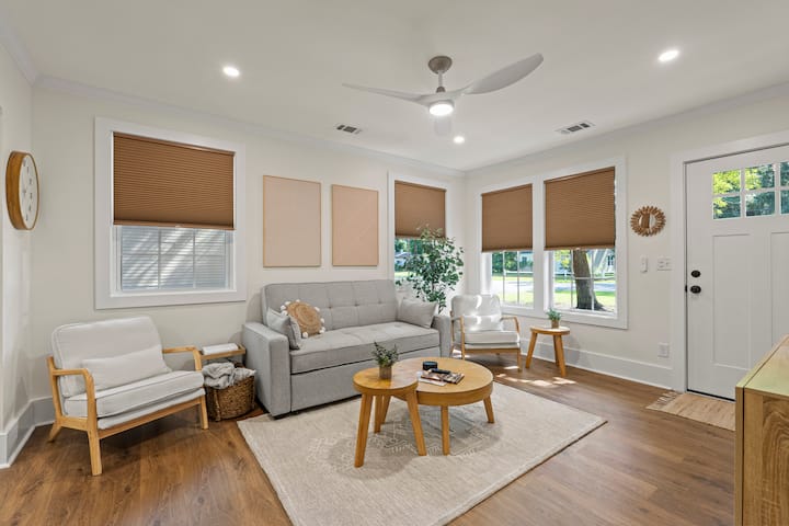 New Listing! Pinky's Palace – Cozy Bungalow - Port Royal, SC