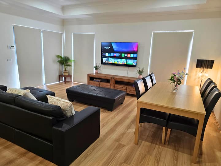 Family 4br Bayswater Home | 10 Min Airport | Cbd - Perth