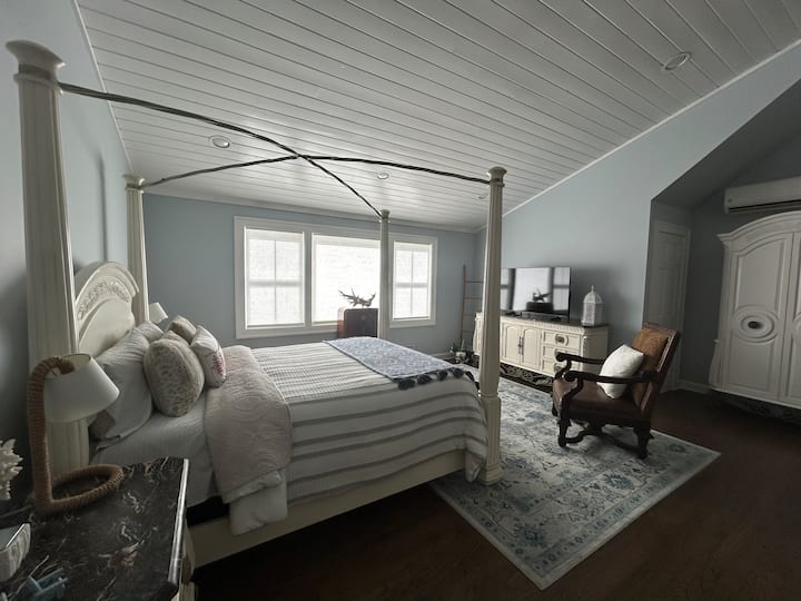 Charming North Fork Escape - Greenport, NY