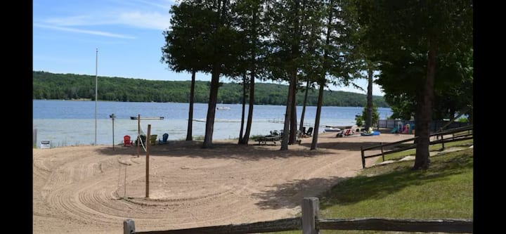 Intermediate Lake Beach Cottage - Torch Lake, MI