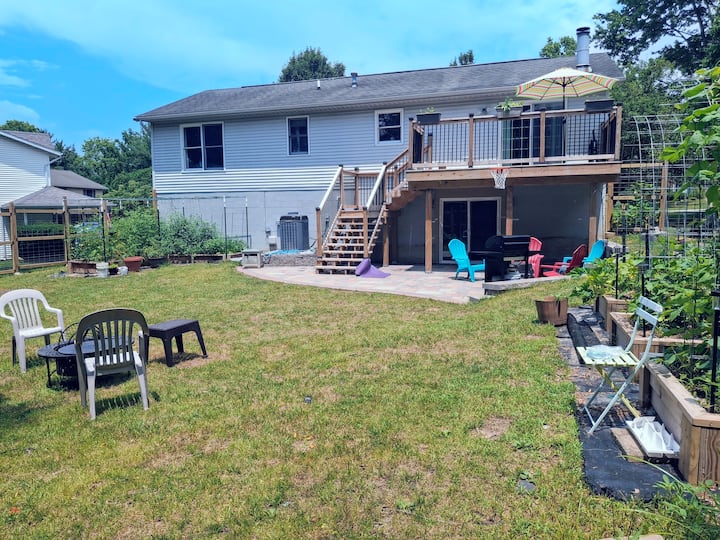 Private Master Br With Ba In Shared 3br-3ba House - Bloomington, IN