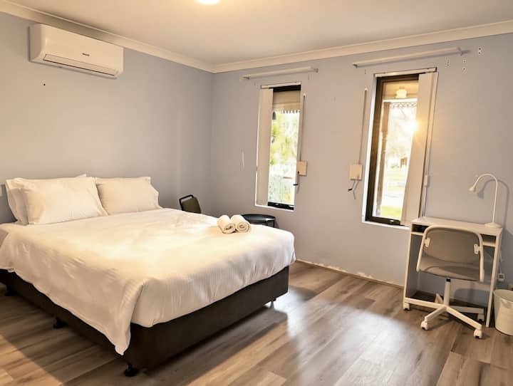 Relaxing Big Room Getaway Rockingham Beach - Rockingham