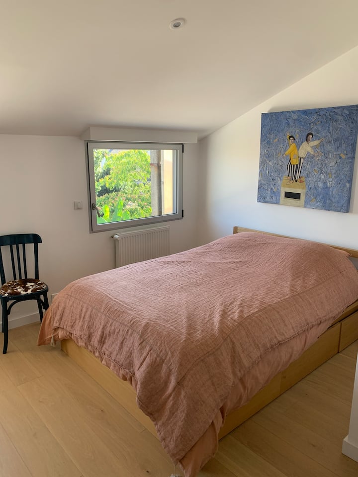 Jolie Chambre En Maison De Ville Vue Jardin - Rezé