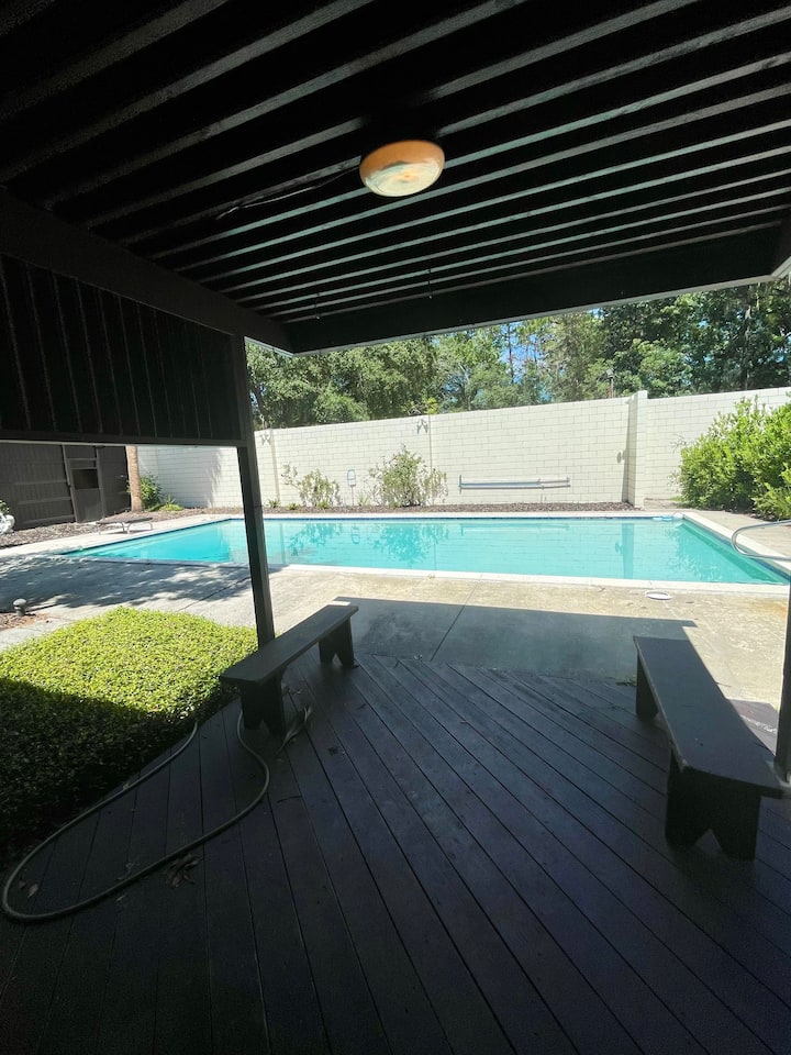 Mid-century Modern Masterpiece - Gainesville, FL