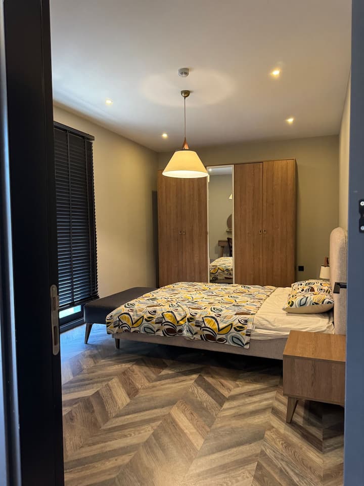 Urla Havuz Manzaralı 1+1 Suit - Urla