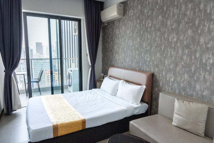 Phnom Penh Pool Skybar Condo New - Phnom Penh