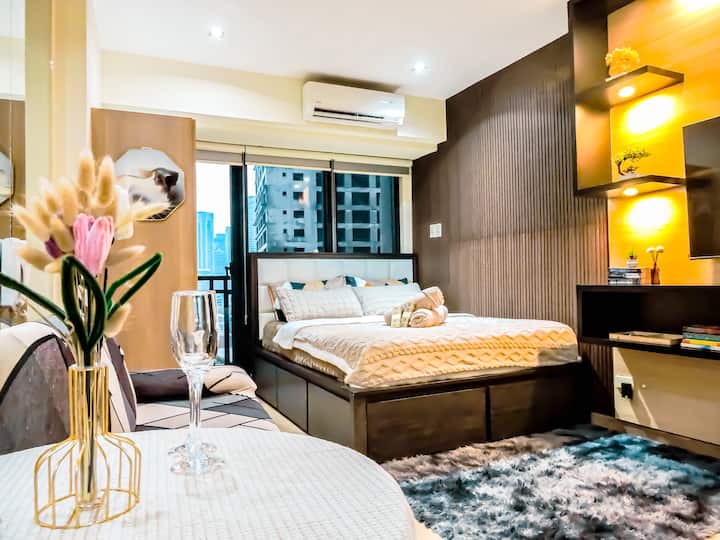 Poblacion Stay With Pool Gym Jacuzzi & Pool Table - Metro Manila