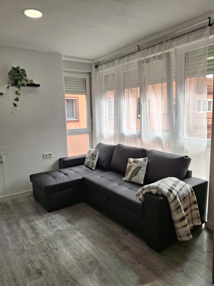 Junto A Sanjuan De Dios Con Wifi, El Rincón Jere - León